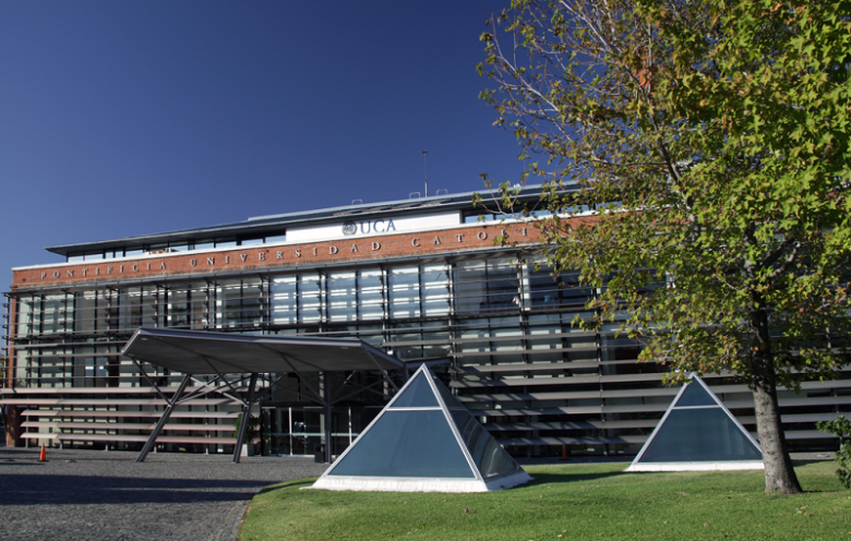 La UCA otorga becas para la carrera de Abogacía | Abogados.com.ar