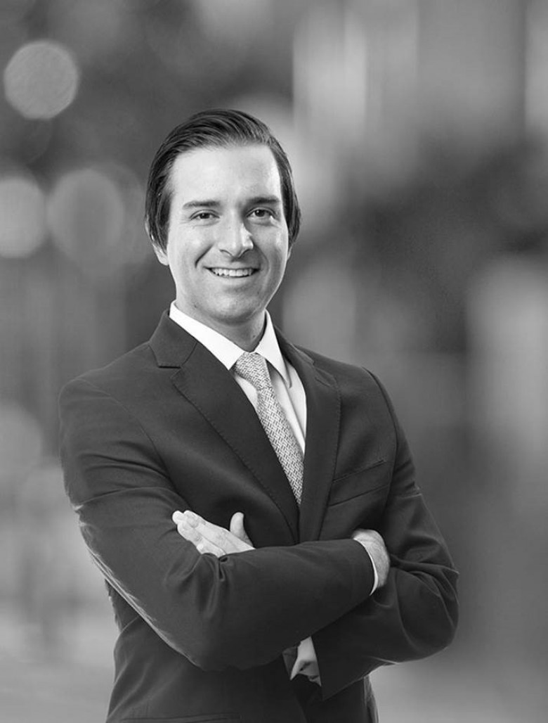 White & Case promociona a Alejandro Martínez de Hoz como Counsel en ...